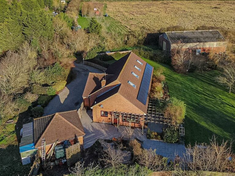 Burnham Road, Althorne, Chelmsford - SJ Warren Estate Agents